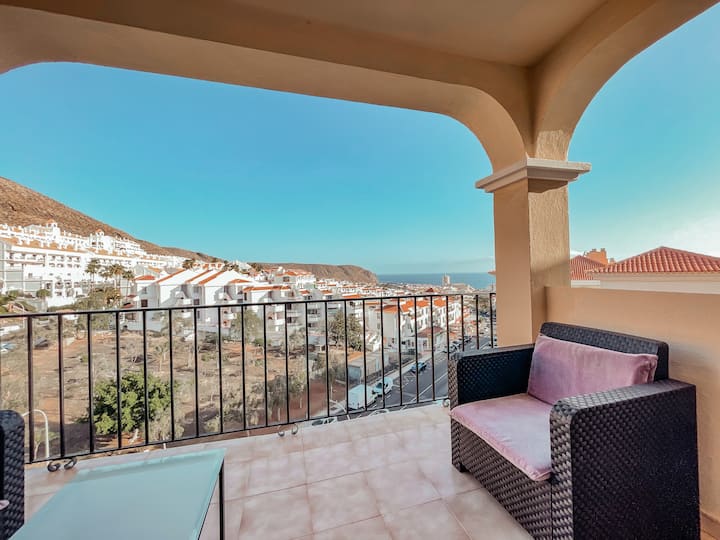 Castle Harbour, Heated Pool, Ac, Ocean View - Los Cristianos