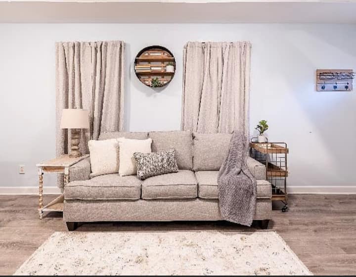 Stylish Condo Quiet Single Family Neighborhood - Houma, LA