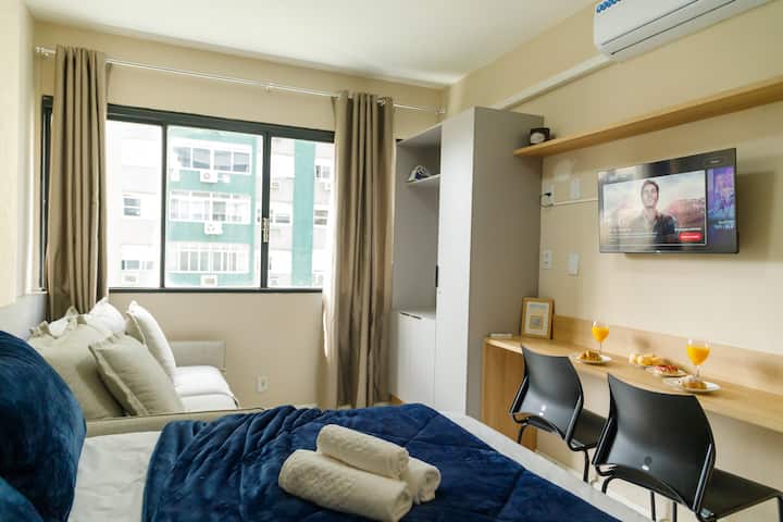 Elevador, Portaria 24h, Ar Cond, Cozinha Completa - Porto Alegre