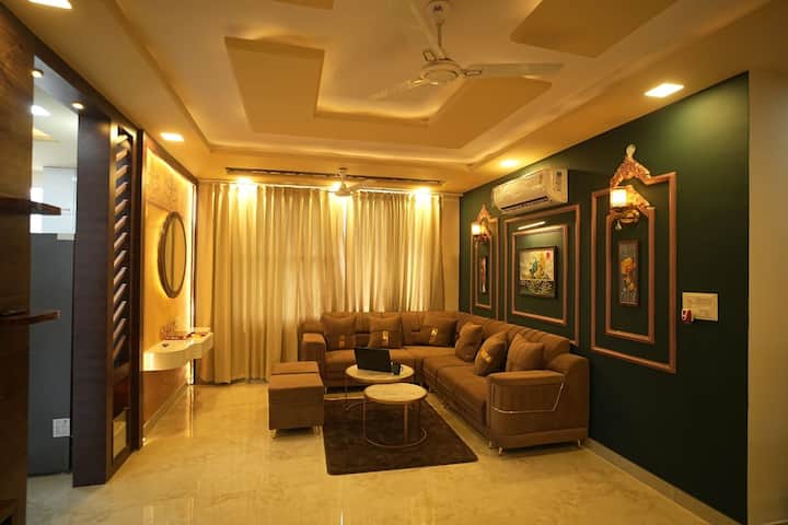 Artisan’s Den –Spacious 4bhk With Modern Interiors - Jaipur