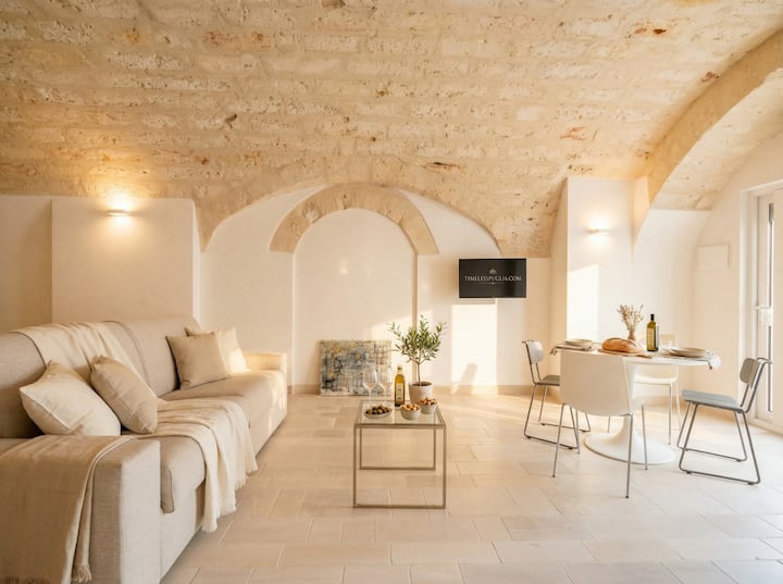 Palazzo Della Torre 001 – Elegant Historic Escape - Mola di Bari