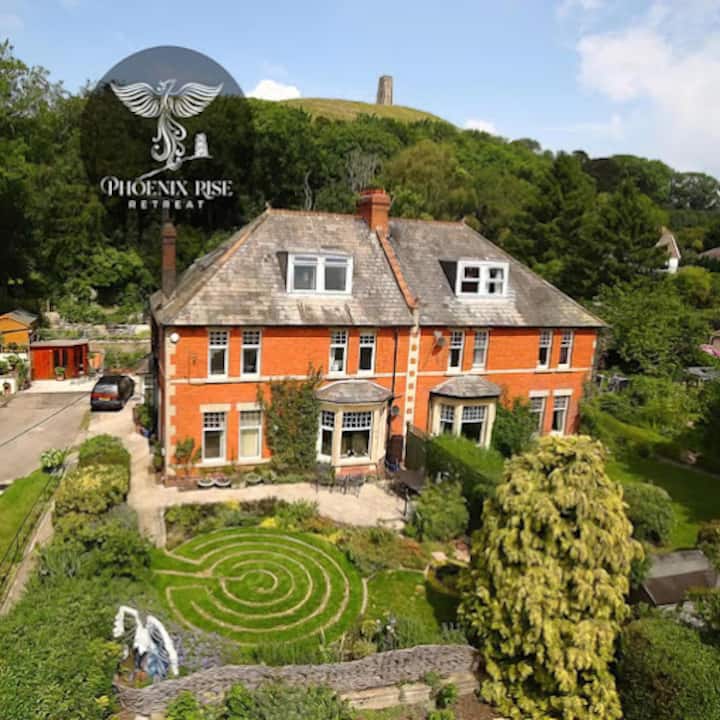 Phoenix Rise Retreat - Nestled On The Tor - Glastonbury