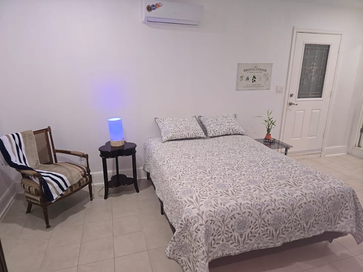 Pequeño Paraìso Con Encanto Y Comodidad. - South Houston, TX