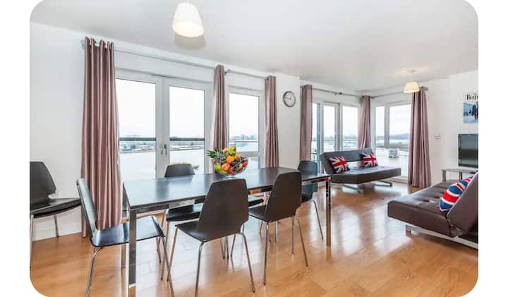 Modern 3 Bedroom Flat North Greenwich, O2, Excel - London