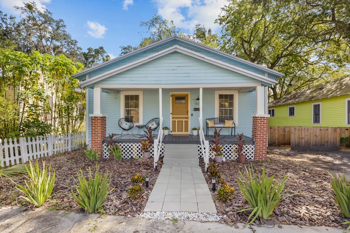 Golden Hour Bungalow-3br-close To Uf & Downtown - Lake Alice, FL