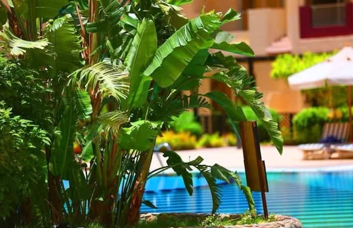 Close To Everything - Hurghada