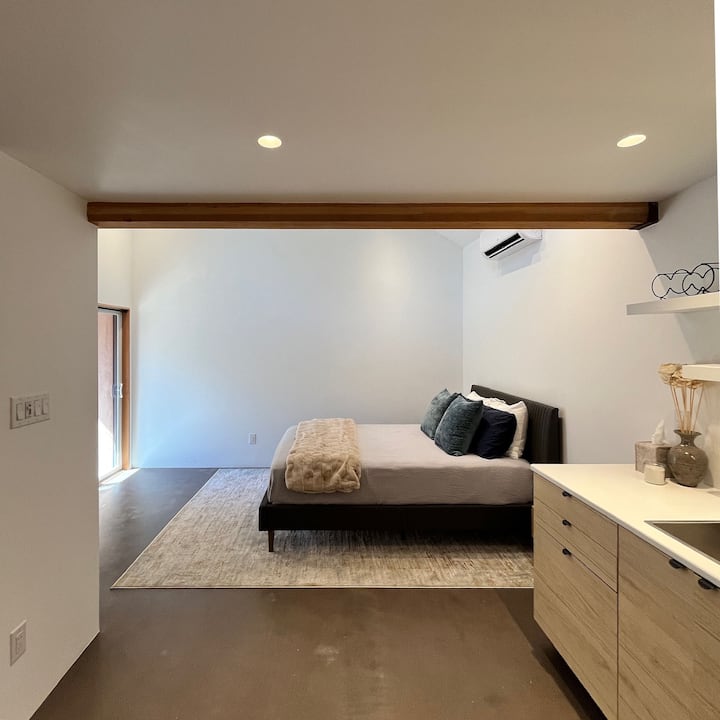 Old Town Contemporary Hideout - Albuquerque, NM