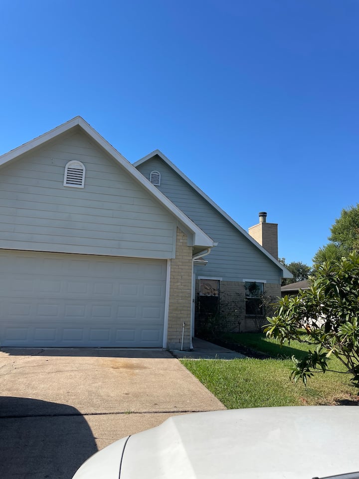 Cozy 2br In Missouri City – Comfort & Convenience - Missouri City, TX