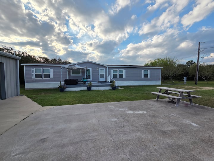 Aransas Pass Getaway - Corpus Christi, TX