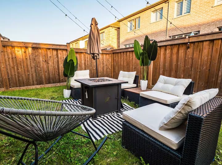 Charming Retreat In Milton|pool Table/games/bbq - Milton, Canadá