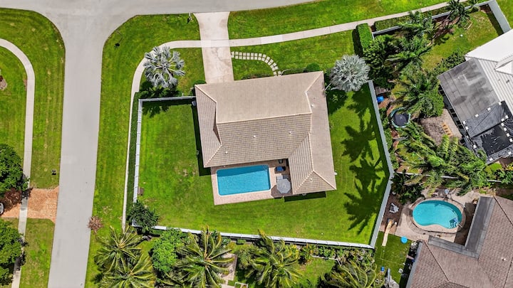 Luxe Boca Retreat With Pool - 博卡拉頓