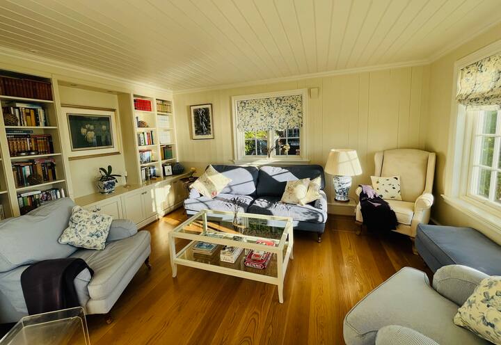 Sommerhus På Stranden, Stor Hage Og Egen Brygge - Norway