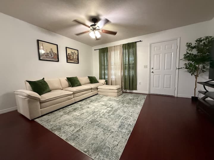 Gainesville Getaway-2/2.5 Townhouse Near Uf - Gainesville