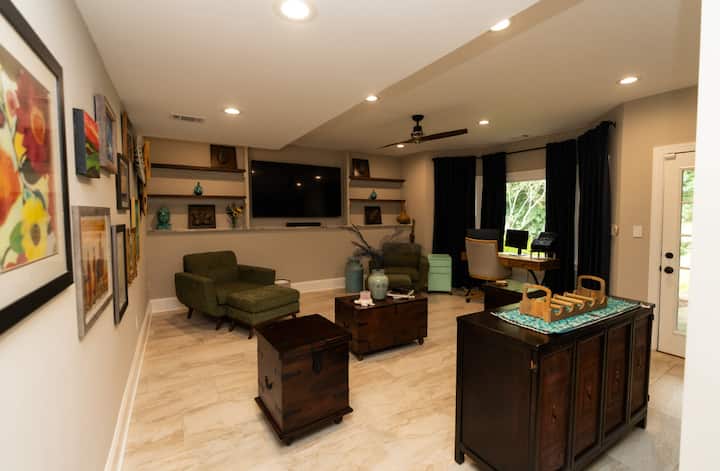 Eclectic Charm - Douglasville, GA