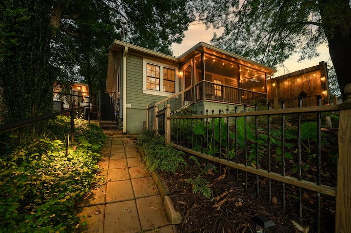 Steps To Main Street! Hottub-firepit-pet Friendly! - Blue Ridge, GA