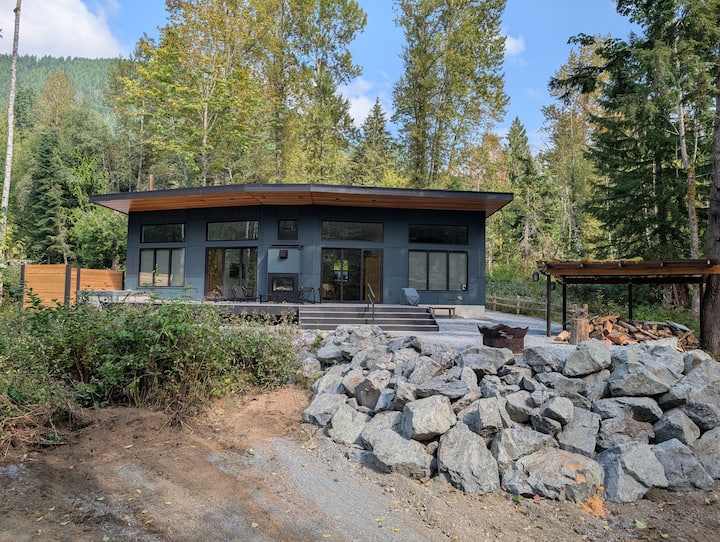 Canyon Springs Cabin. - Glacier, WA