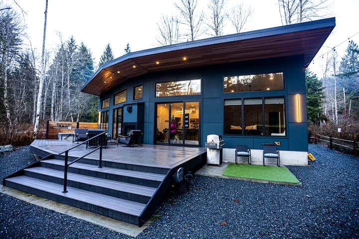 Canyon Springs Cabin. - Glacier, WA