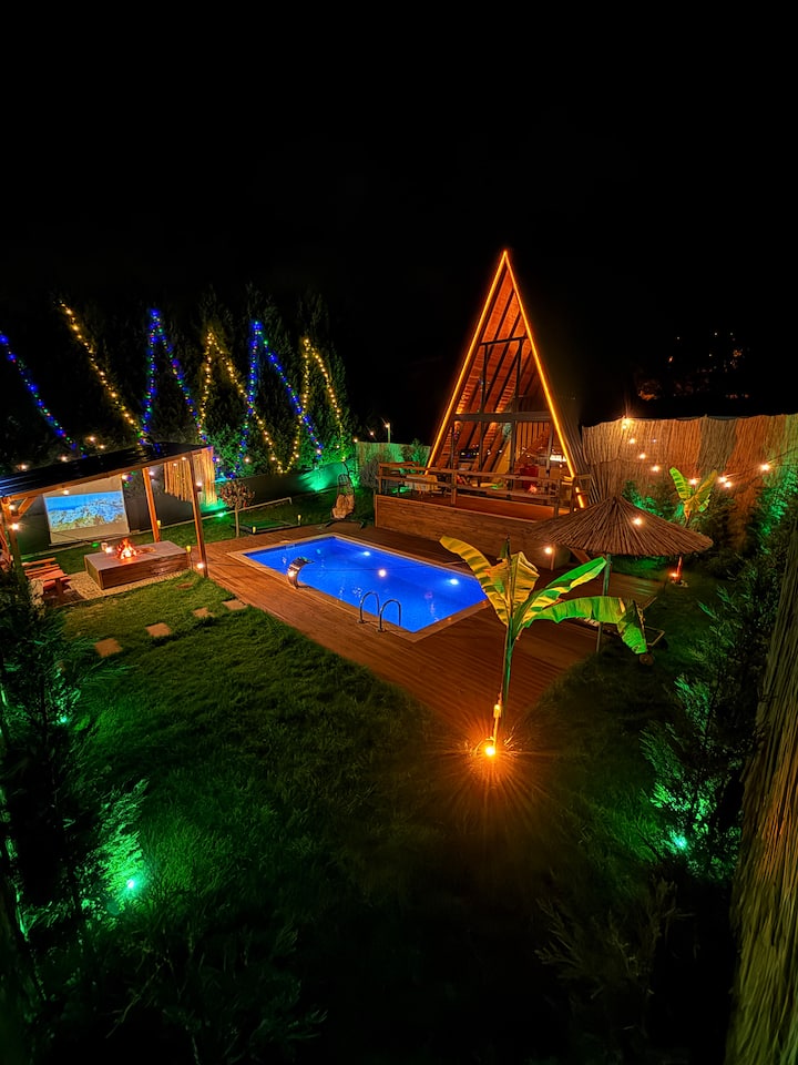 Dağ Evi (2+1) Sıcak Havuzlu - Kartepe