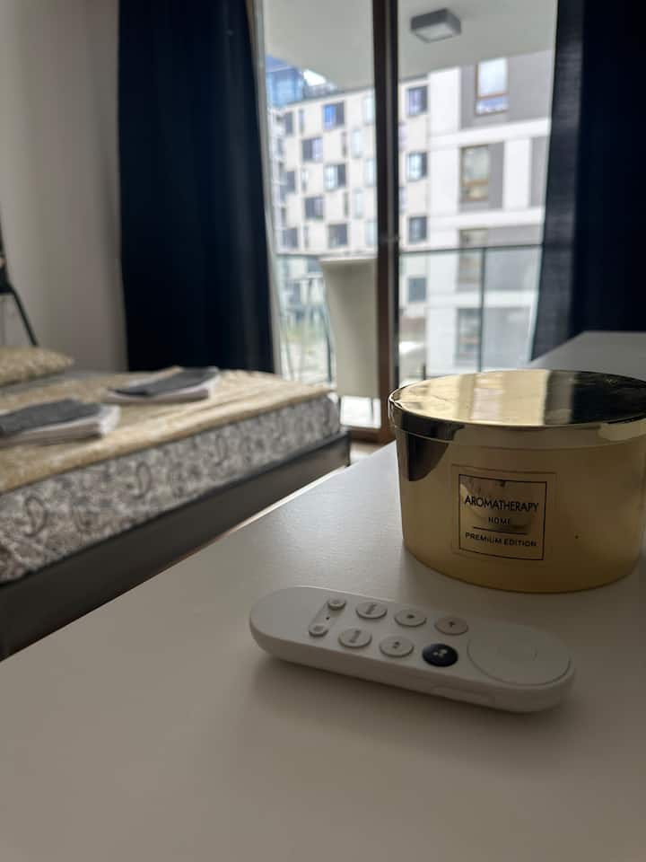 Wola Wonder Loft – Free Parking | 4 Guests - Warsaw