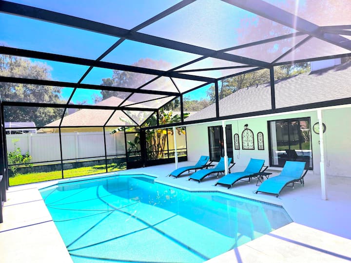 Pool House Paradise-walk To Downtown Lake Mary - Sanford, FL