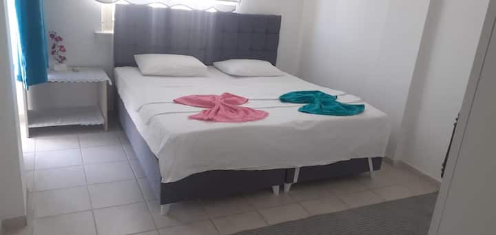 Ferah Balkonlu Tek Kişilik Oda - Belek
