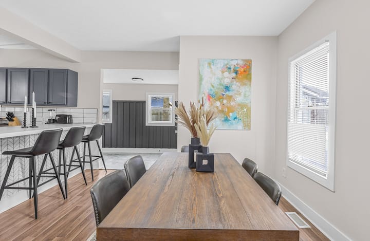 Cozy 3br Retreat In Grand Rapids | Near Downtown - Grand Rapids, MI