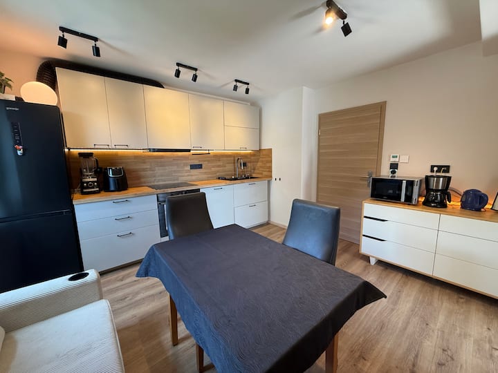 Bright & Cozy Apartment With Private Terrace - Berlin