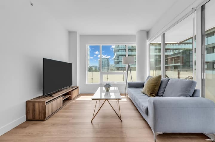 Spacious 2b2b Condo/ Richmond - Richmond