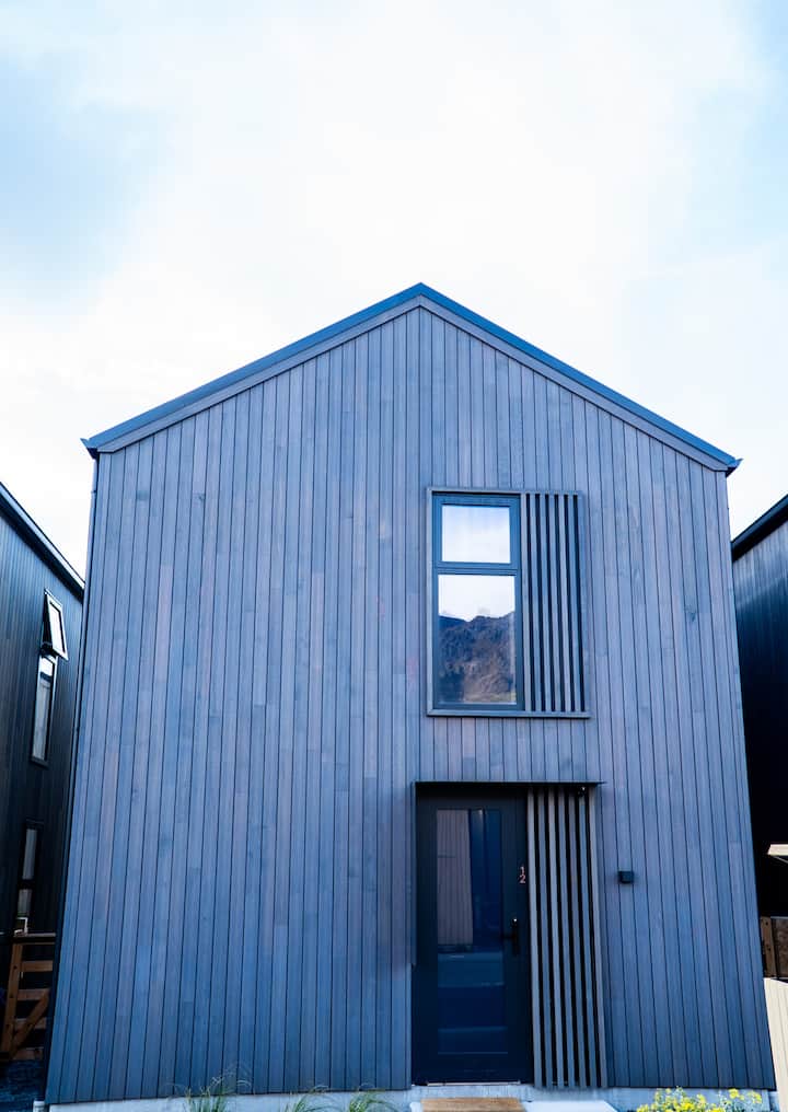 Cosy Modern Villa - Queenstown