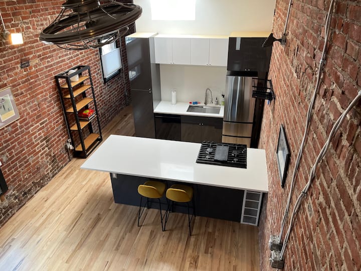 Loft In The Triangle - Denver, CO