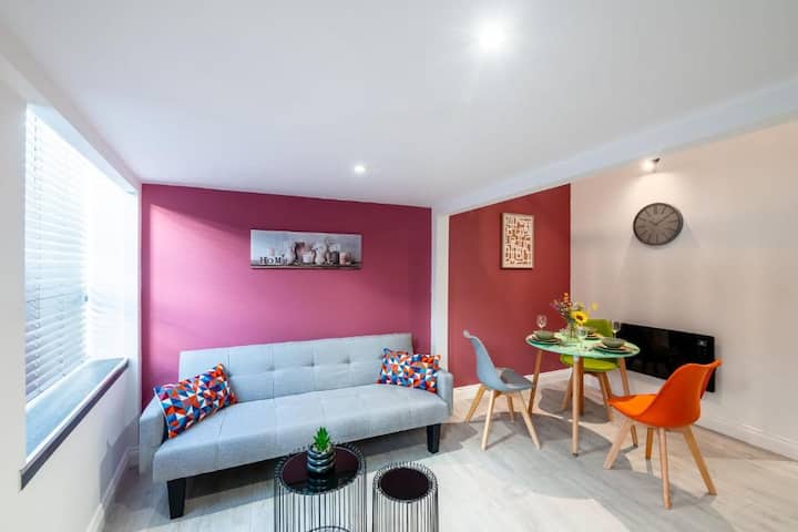 Deluxe Triple Room • Ensuite • Maisonette Floor - Portsmouth