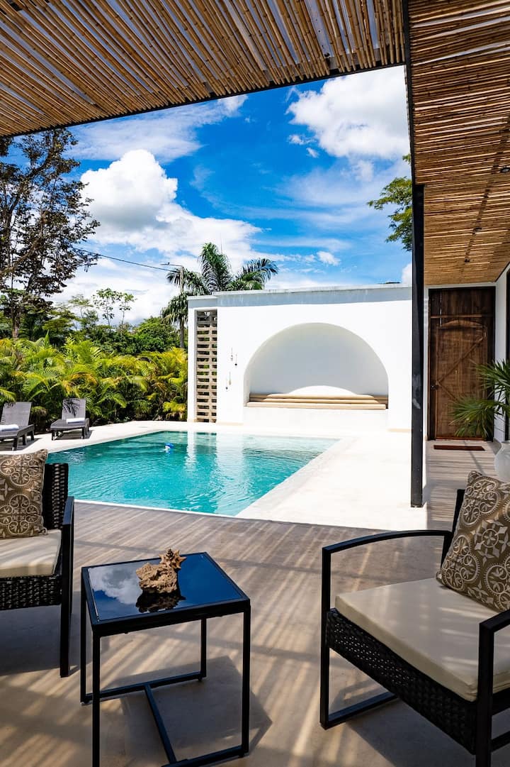Villa Con Estilo Bali Y Piscina Privida - Restrepo