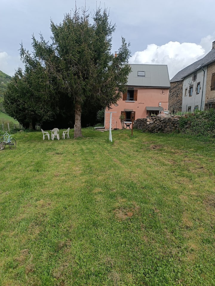 Maison De Campagne - Besse-et-Saint-Anastaise