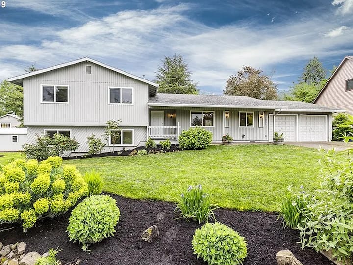 Beaverton Great House - Beaverton, OR