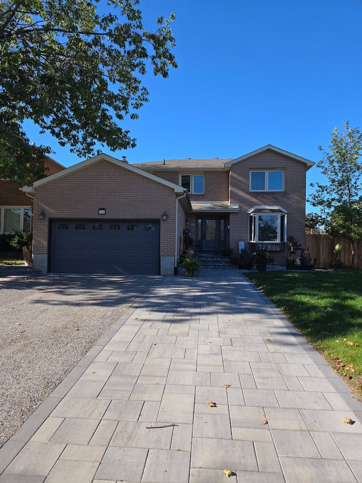 Apartment In Barrie, Ontario - Barrie