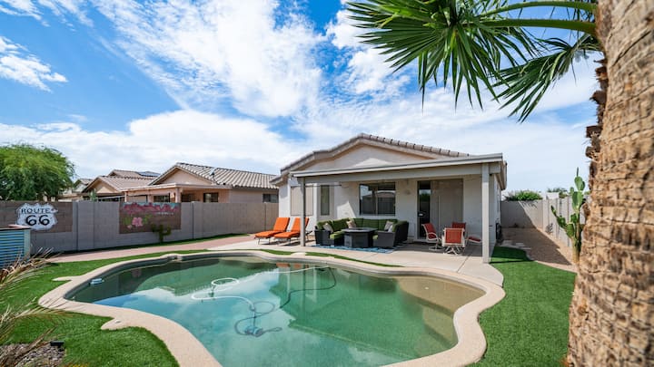 Outdoor Luxury In Goodyear Near Ballparks & Nascar - Goodyear, AZ