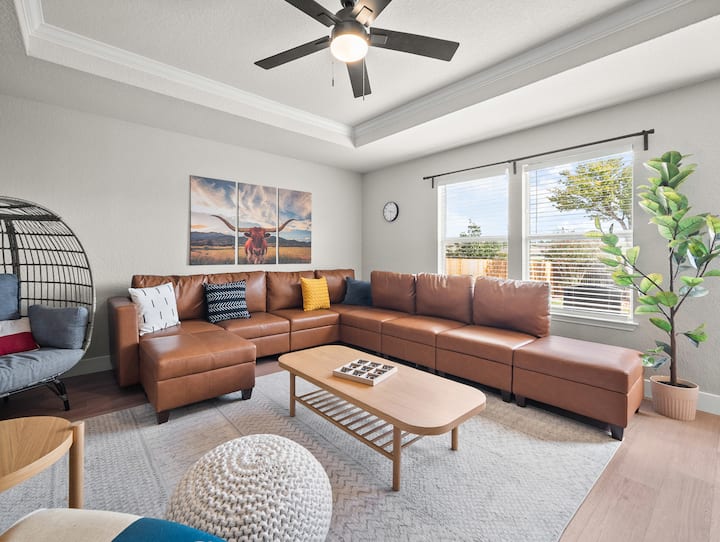 Spacious 3br Near San Antonio - Sleeps Up To 8 - Universal City