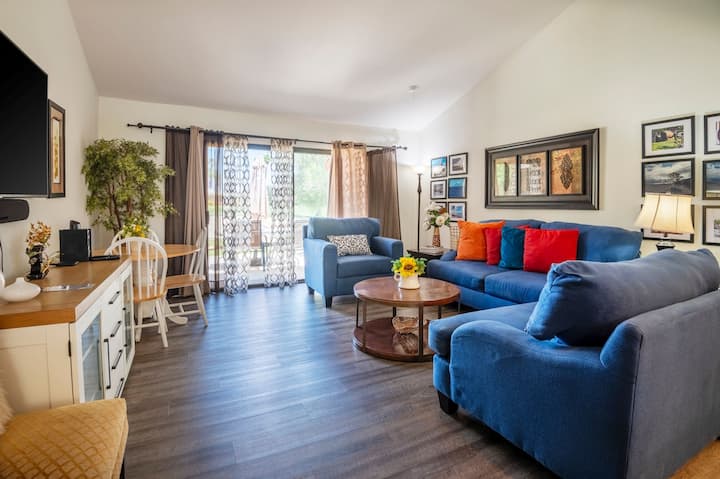 Palm Desert Golf Oasis W/ Private Pool & Views - Palm Desert, CA