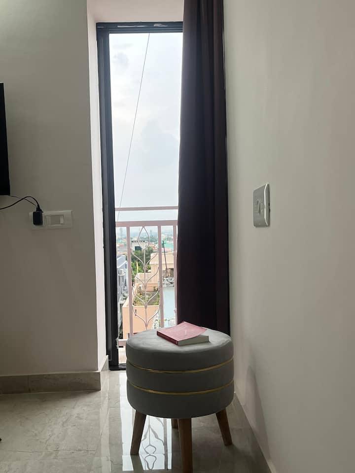 403 Nova Nest Patia: Couple Friendly, Private Chef - Bhubaneswar