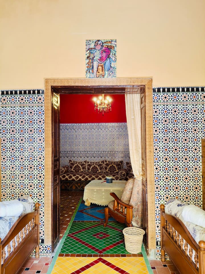 Riad Habiba – 3br & Living Space With Breakfast - Safi