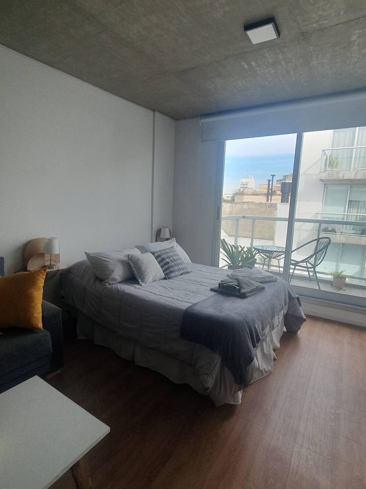 Luminoso Y Tranquilo Monoambiente Para 3 - Buenos Aires