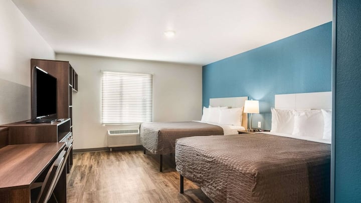 Two Quiet, Secure And Easy-access Room W/ Kitchen - Newnan, GA
