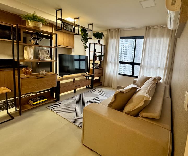 Apto Com 2 Quartos, 1 Suíte, Cozinha Completa. - Brazil