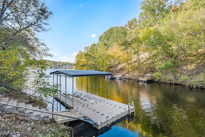 Lakefront Family Fun | Canoe, Bike, Sauna, Theater - Bella Vista, AR