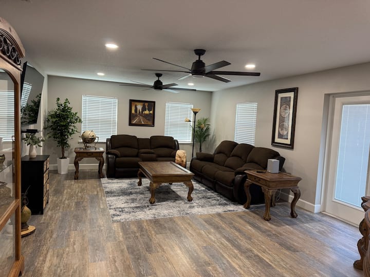 2 Bedroom, 1 Full Bath Retreat - DeLand, FL