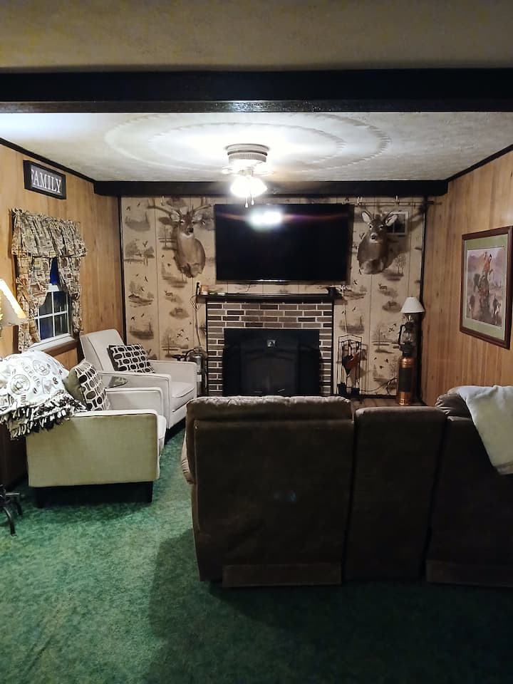 Papaw's Place - Atwood Lake, OH