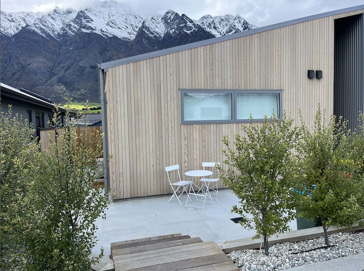 Remarkable Retreat - Queenstown