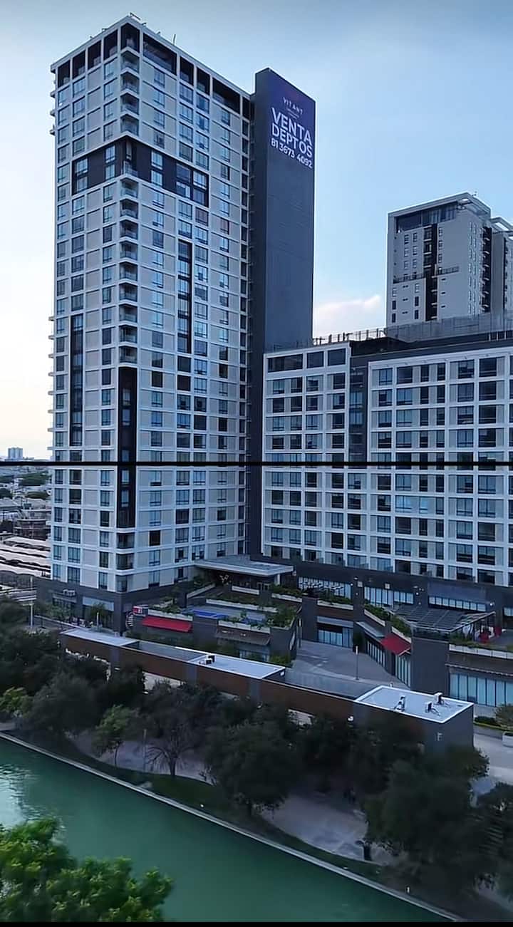 Loft En Paseo Santa LucÃa / Parque Fundidora - Messico