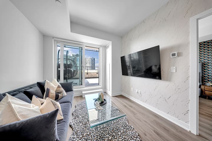 Boutique 2br With Terrace Core Mississauga Dtown! - Mississauga