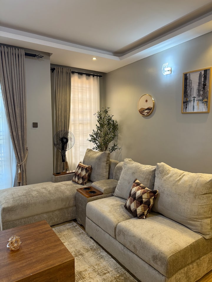 Cozy Unit In Cbd;free Parking, Unlimitedwifi - Kampala